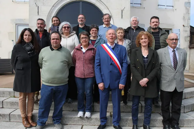 Bernard Devoucoux réélu maire de Broût-Vernet avec 384 voix, début d'un ...