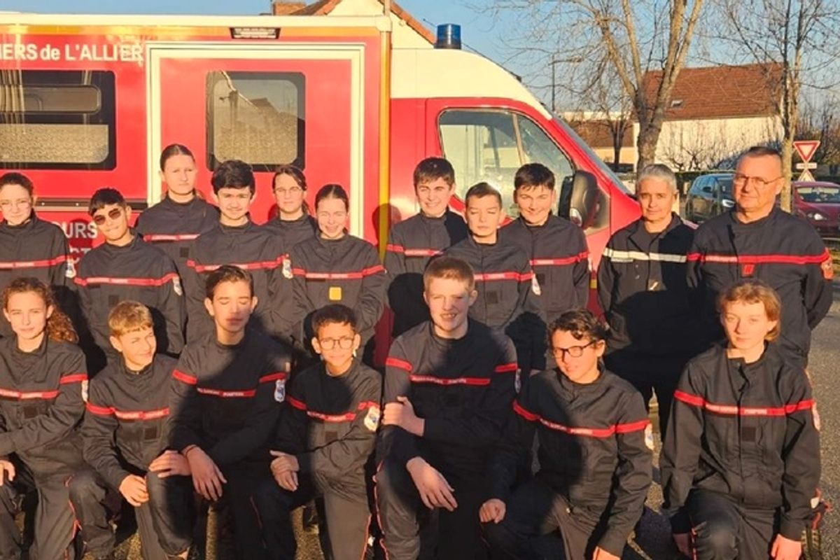Dix-neuf jeunes sapeurs-pompiers formés - La Montagne