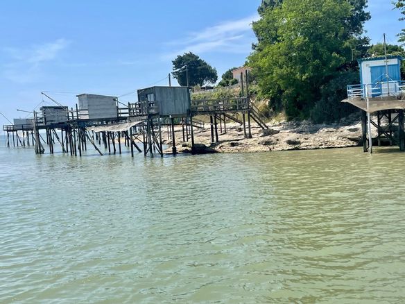 Découvrez les villages de l'estuaire de la Gironde avec Meschers-sur ...