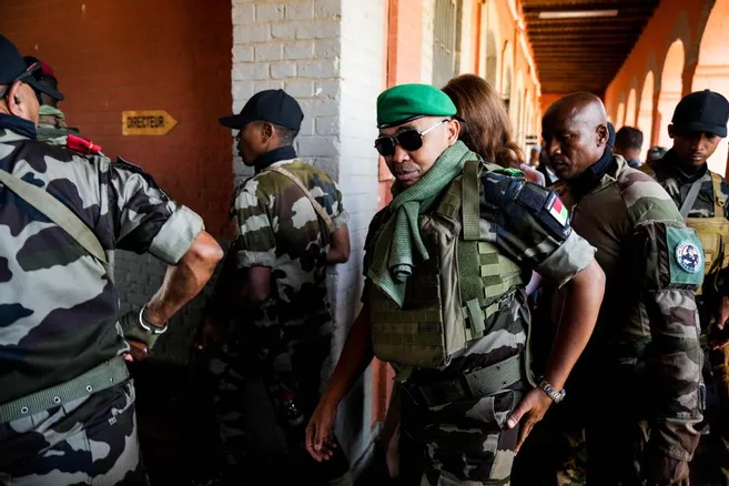 Madagascar : le colonel Michaël Randrianirina devient président après ...