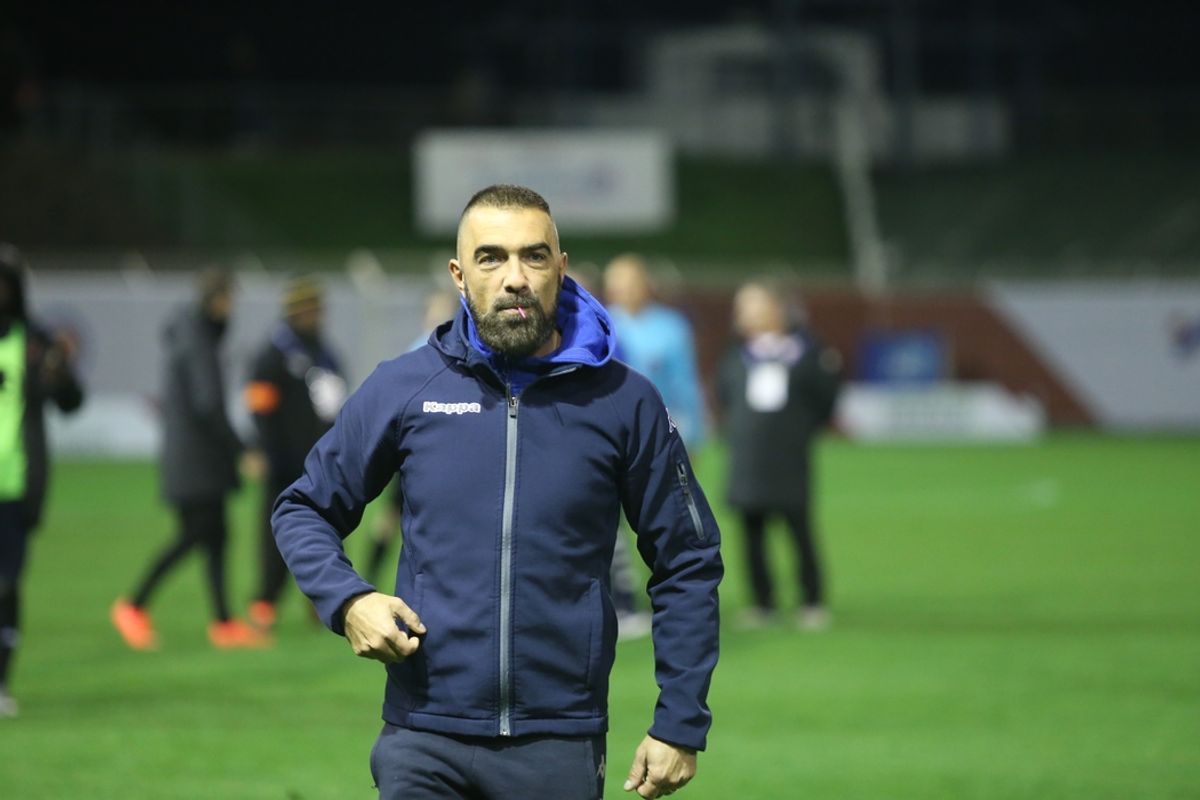 "Il sait tout faire" : portrait de Davy Merabti, avant le match ...
