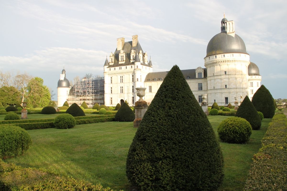 Une équipe de télévision au château de Valençay - Le Berry Républicain