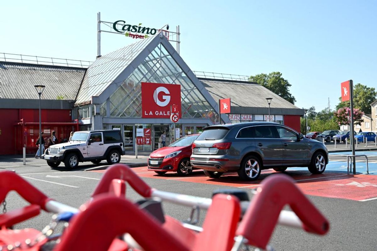 Carrefour autorisé à son tour à racheter 25 magasins Casino - L’Écho ...
