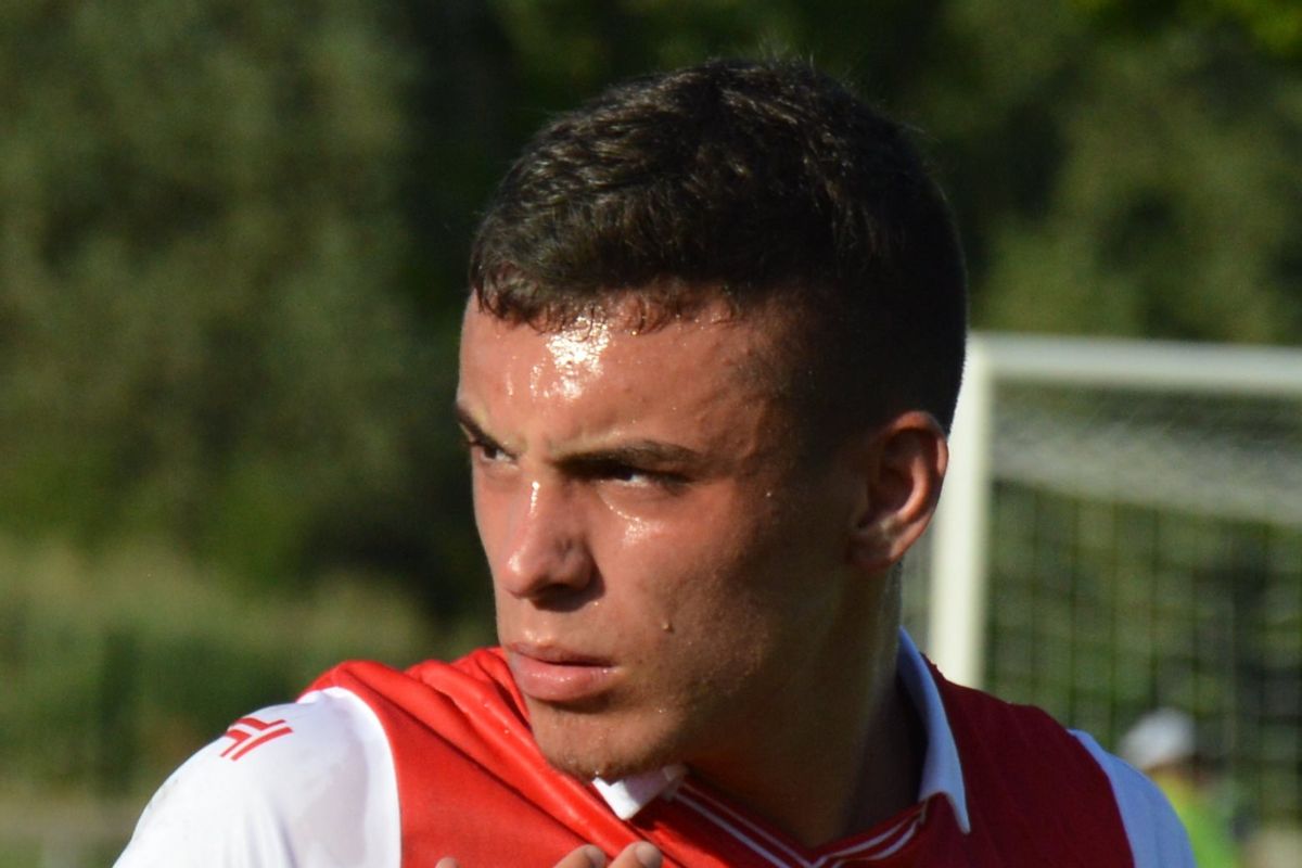 Ligue 2 : découvrez le but exceptionnel du Berruyer Mathieu Cafaro qui ...