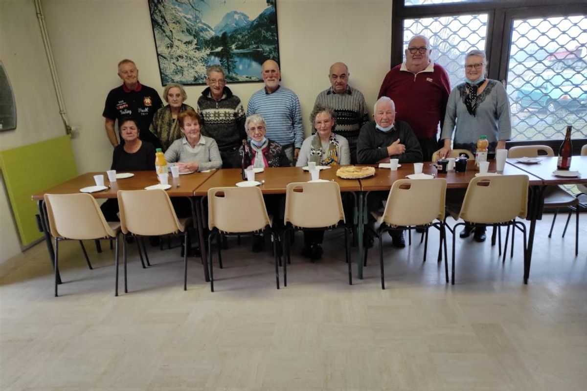 CRECHY. Les aînés tissent des liens deux fois par mois - La Montagne