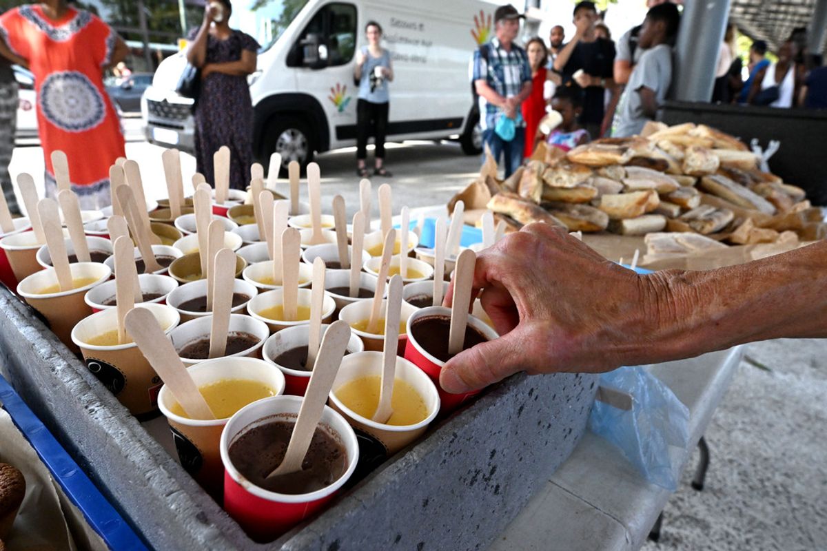 La misère ne prend pas de vacances : l'association Les Mains tendues submergée par un afflux de ...