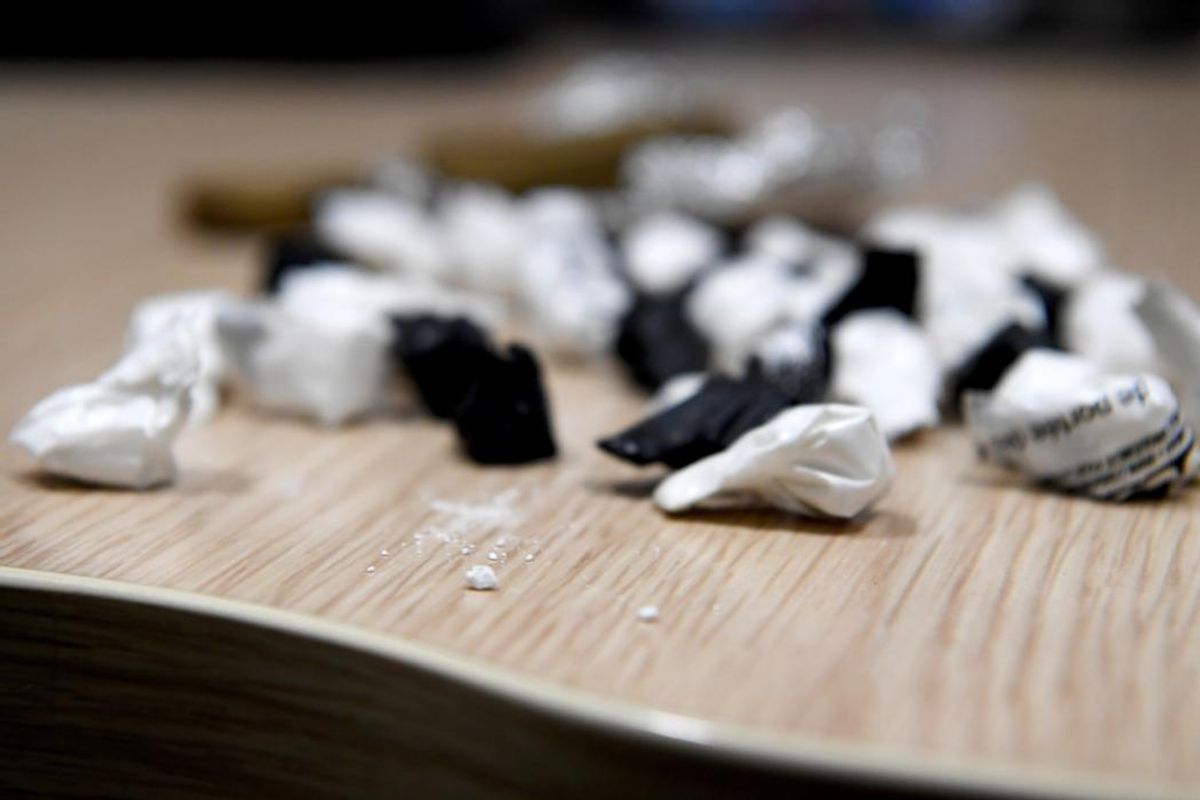 "Il a expulsé 141 sachets de cocaïne entourés de latex" : un Français ...