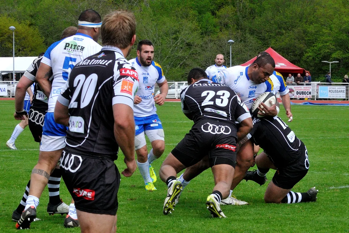 Parti joker de Tulle pour devenir légende à Vannes, Paga Tafili ...