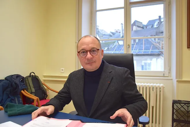 Le maire de Tonnerre Cédric Clech candidat à sa succession - L'Yonne ...
