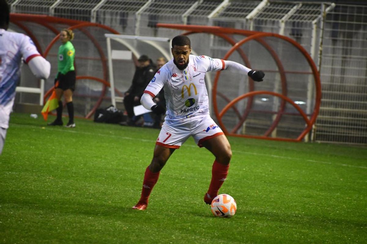 National 2 : match nul entre le Bourges Foot 18 et Bergerac [Revivez le ...