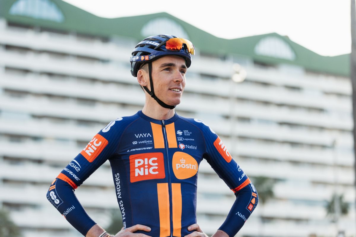 Tour d'Italie : Daan Hoole s'impose sur le contre-la-montre de la 10e ...