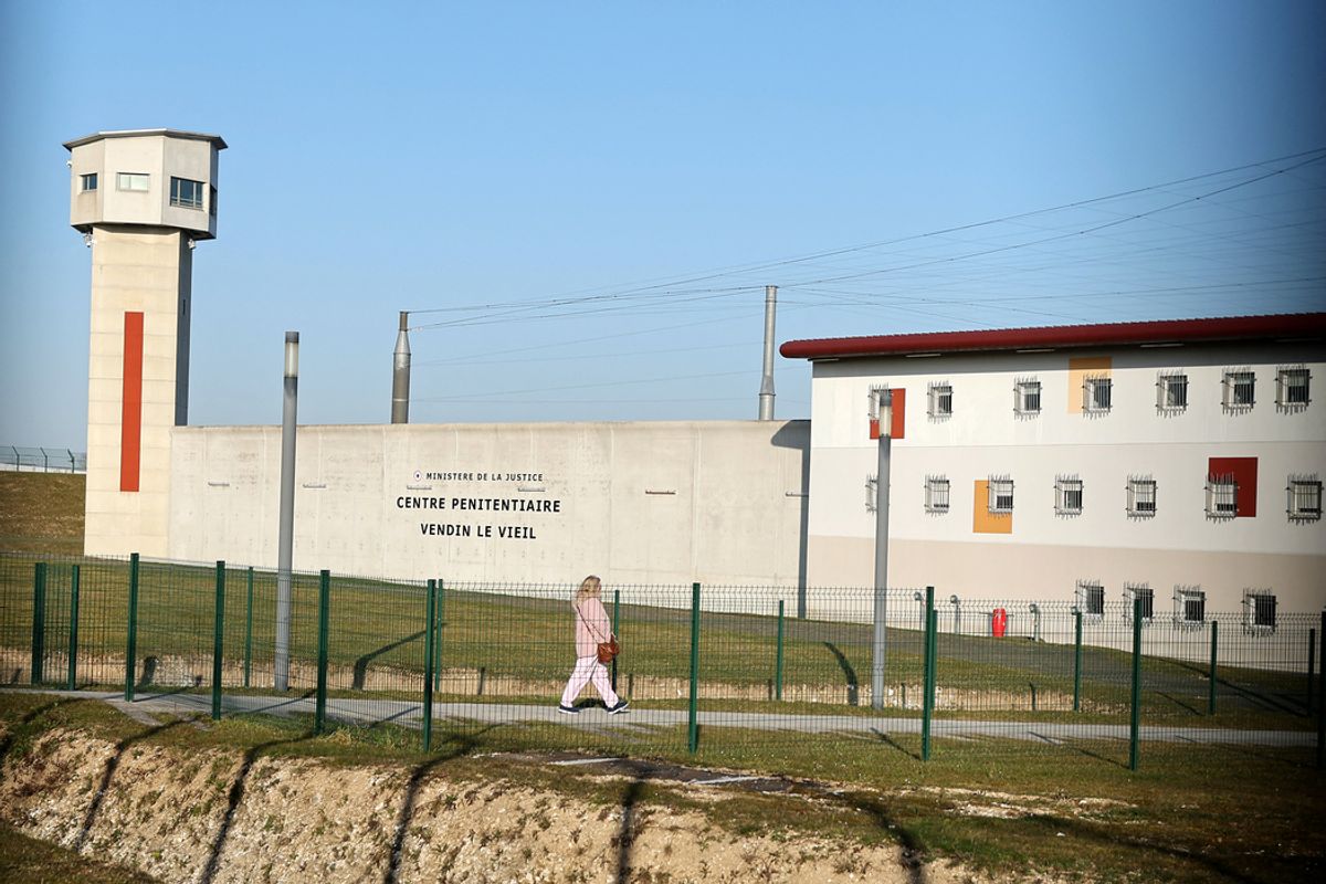 Onze nouveaux détenus "dangereux" incarcérés dans la prison ultra ...