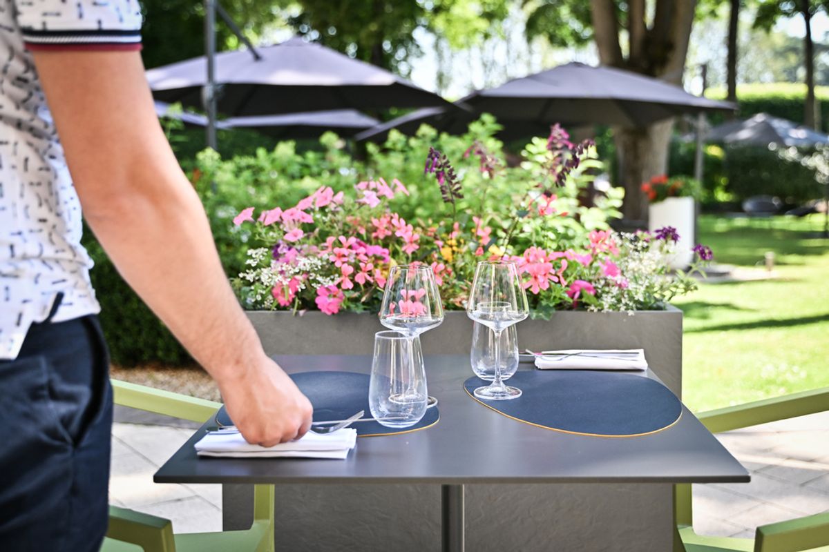 En salle ou en cuisine, la restauration en quête de bras dans le Cher - Le Berry Républicain