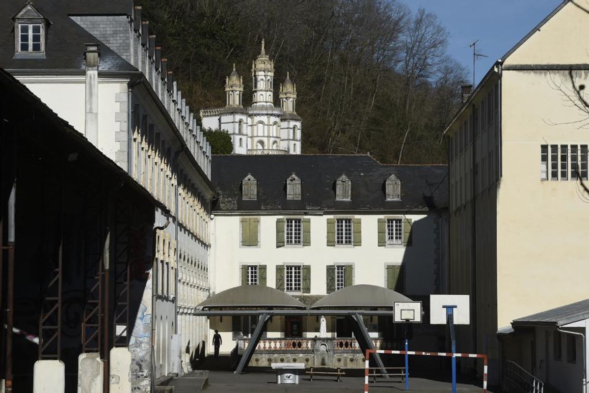Affaire Bétharram : l'établissement catholique devrait fermer ...
