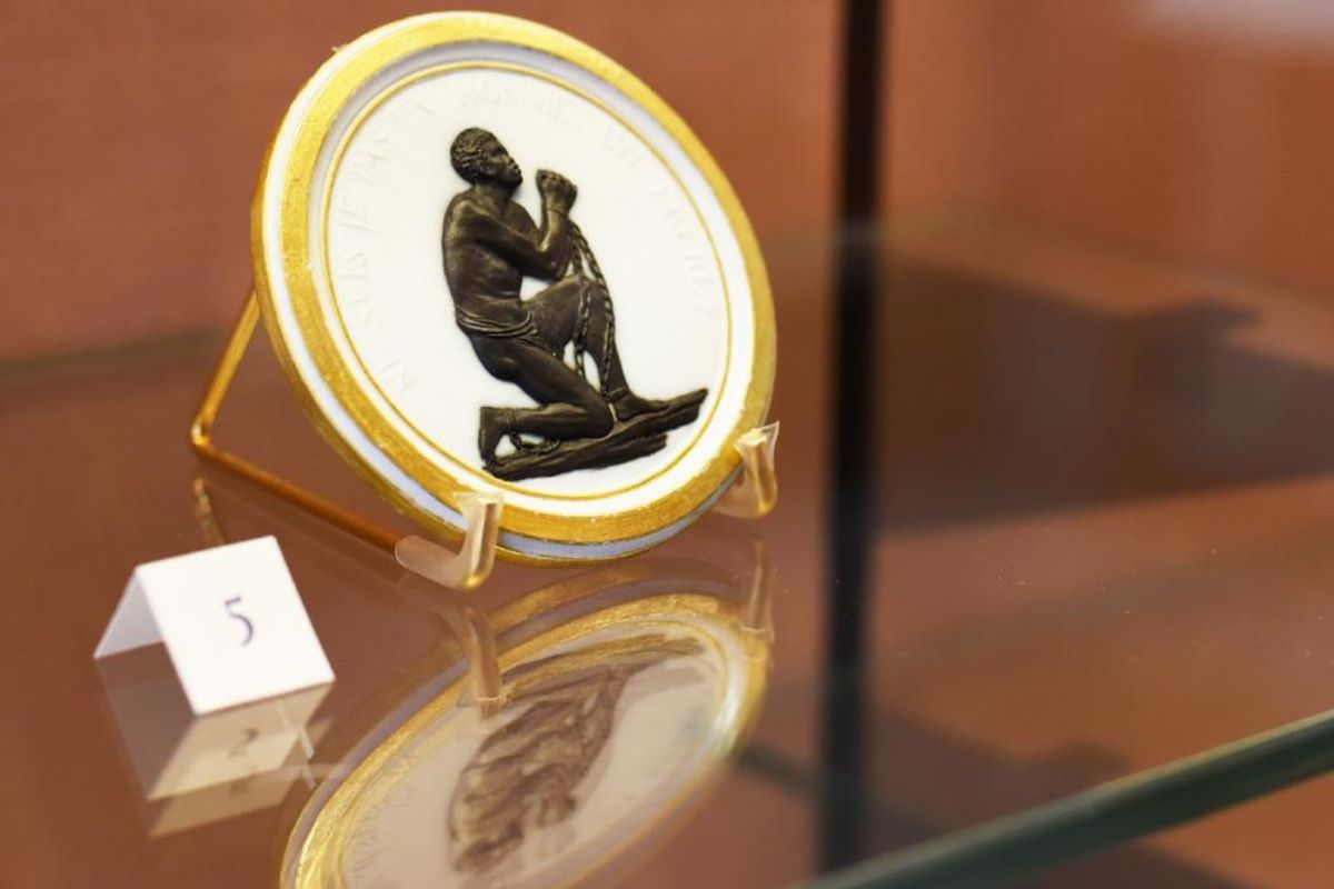 Une vitrine, un objet et tant de choses à raconter. Escale au musée A ...