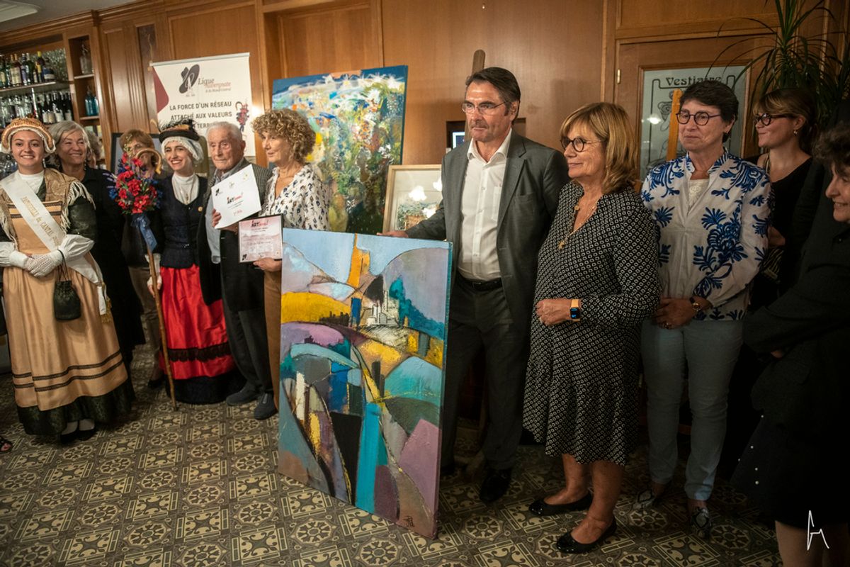 Les lauréats du premier prix Art'Verne récompensés - La Montagne