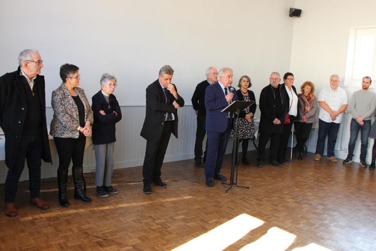 CHATEAUNEUF VAL DE BARGIS. Vœux et projets de la cité du trèfle - Le ...