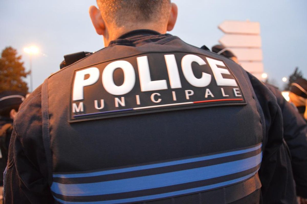 Accident de scooter à Bourges : les deux policiers municipaux sont mis en examen pour des faits ...