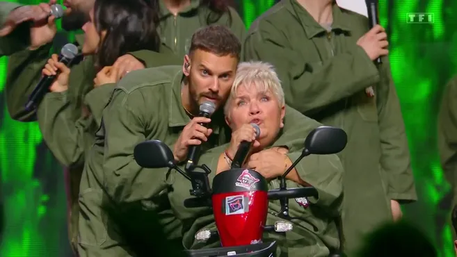 "J'essaye de me soulager" : pourquoi Mimi Mathy était en fauteuil ...