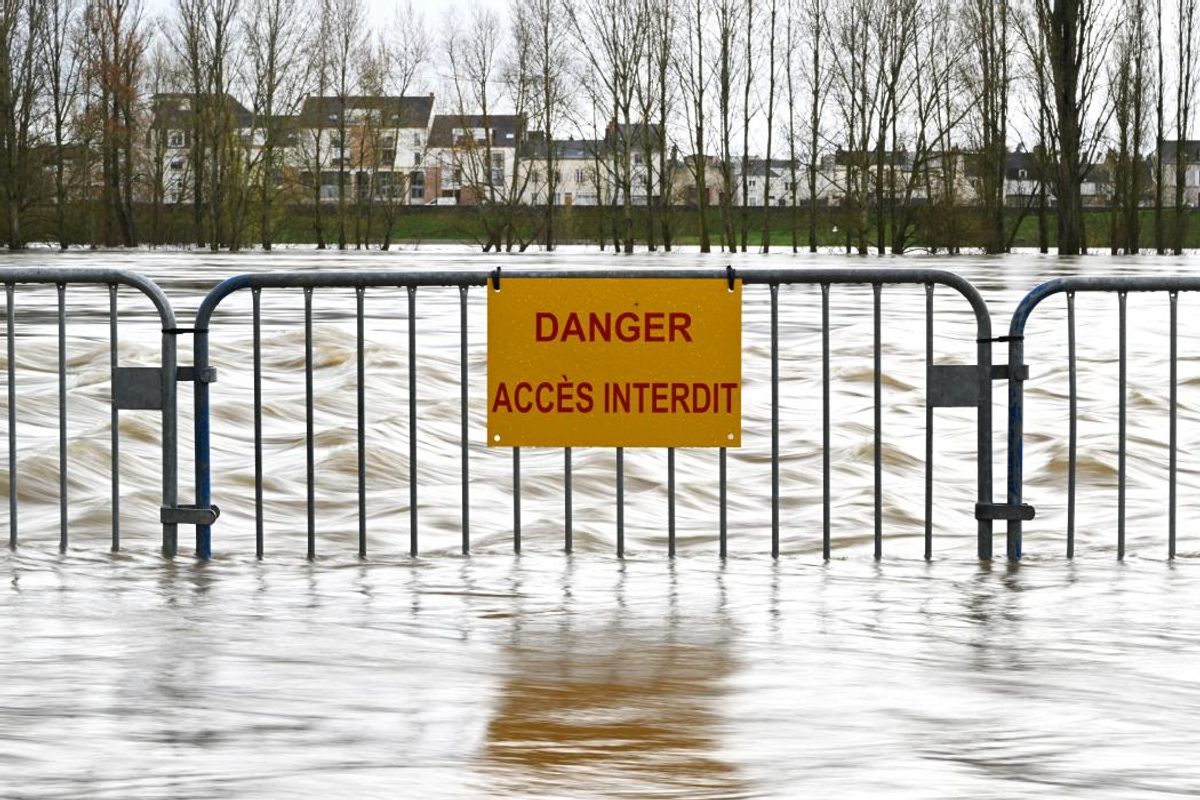 Sols humides, pluies orageuses : six départements placés en vigilance ...