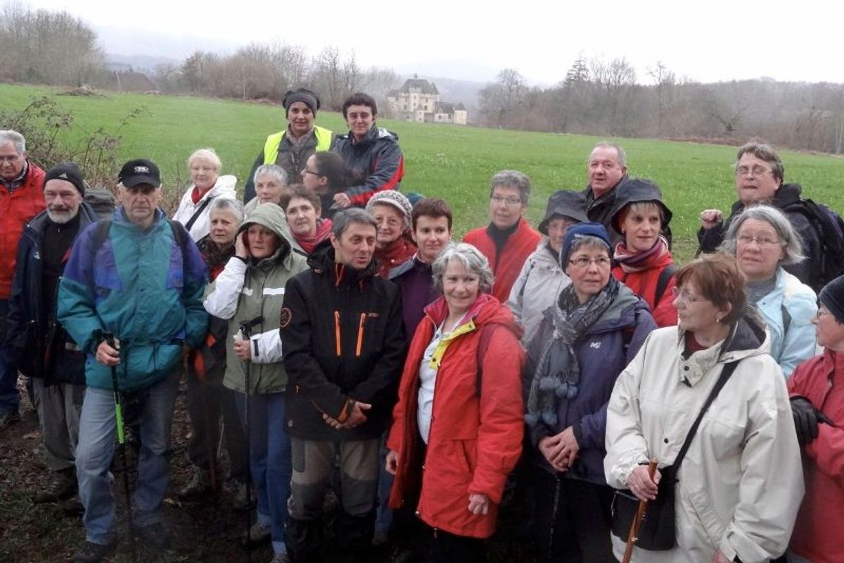 Les marcheurs de Lou Fadas do Chami sillonnent Ste-Feyre - La Montagne