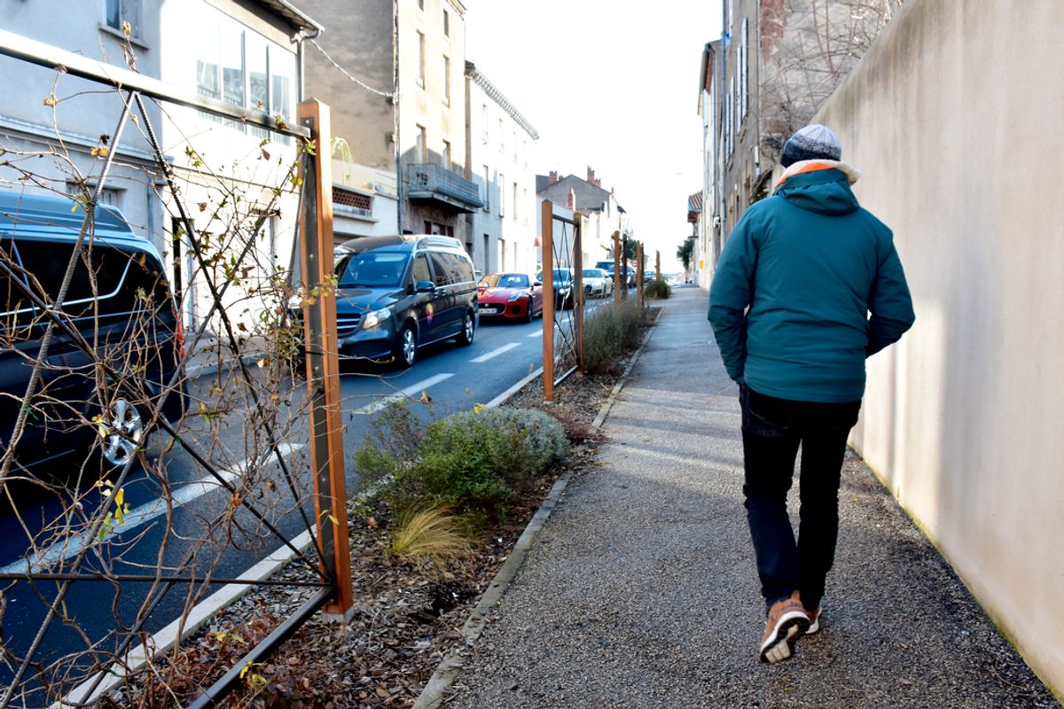 La ville d'Issoire lance ses permis de végétaliser pour faire fleurir ...