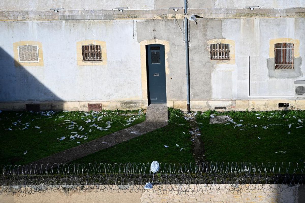La santé mentale de l’homme qui a défiguré avec un morceau de verre un ...