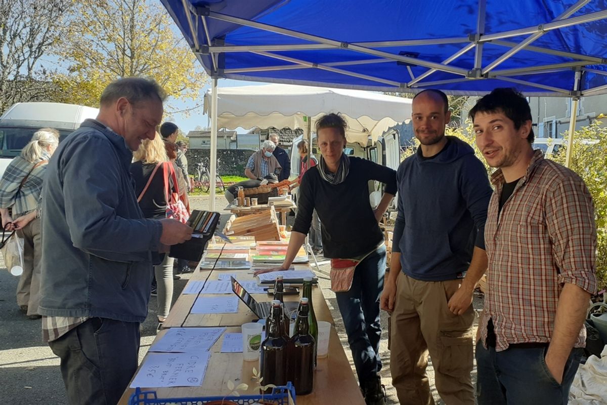MARVAL. La pomme s’expose au marché de Marval - Le Populaire du Centre