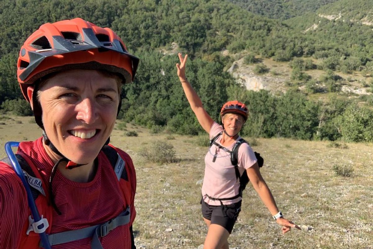 La Corrézienne Brigitte Nézelof et sa sœur Caroline Corbeau ...