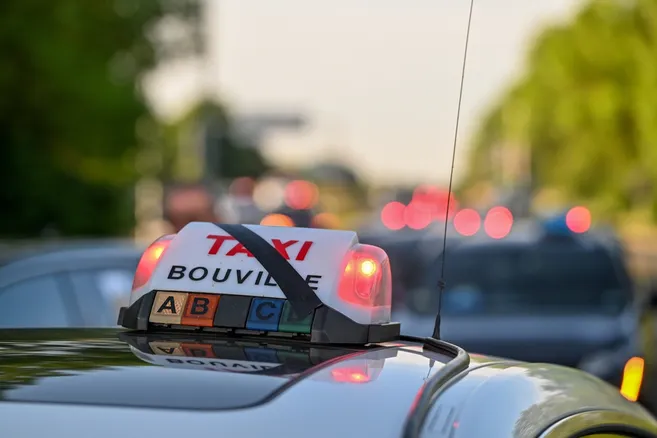 Crise des taxis : pour la CPAM, "le transport sanitaire a coûté 30 ...