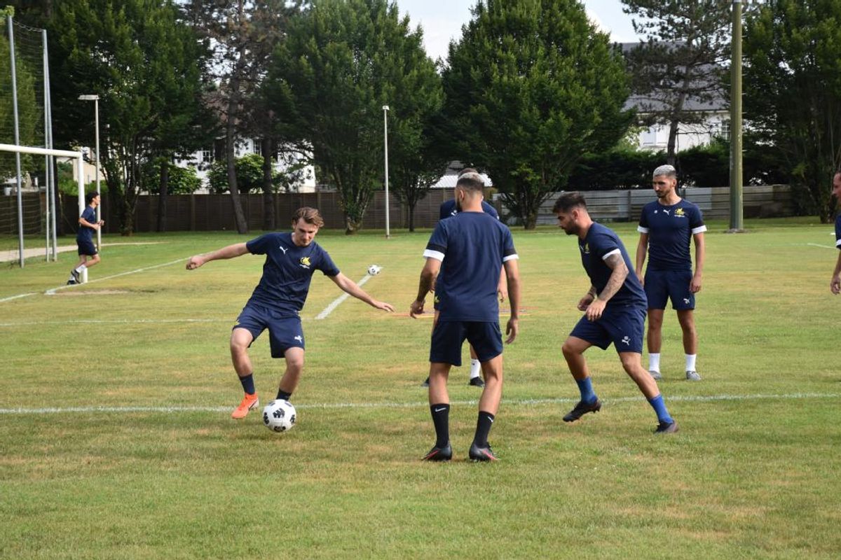 L'ESA Brive reprend l'entraînement avec un effectif quasi-inchangé - La ...