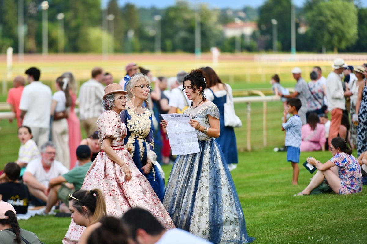 A l'hippodrome de Vichy, des tickets Fêtes Napoléon III pour lancer les ...