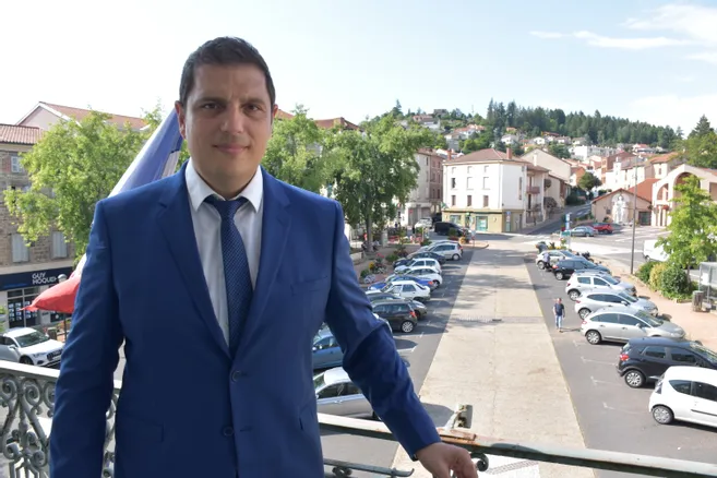 Le Conseil constitutionnel valide l'élection du sénateur Pierre-Jean ...