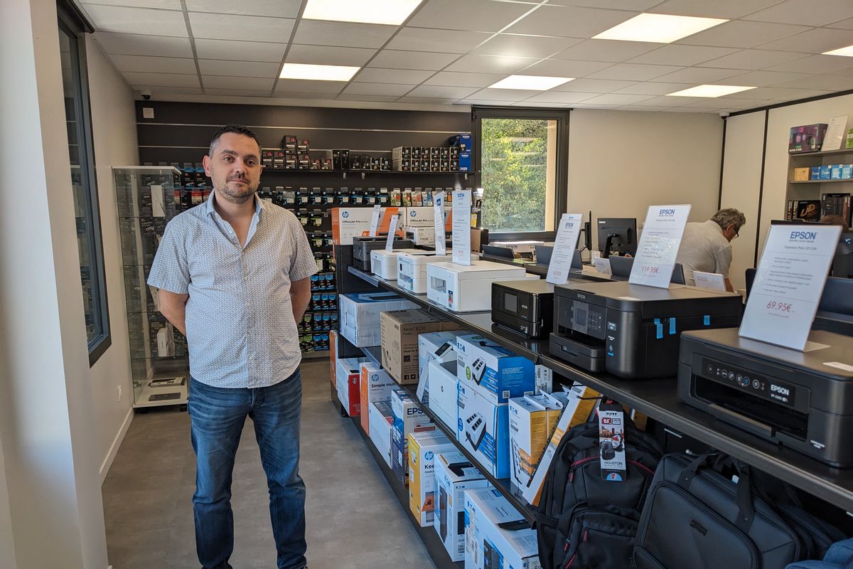 À Sain-Bel, le magasin JCN Informatique voit la vie en grand - Le Pays ...