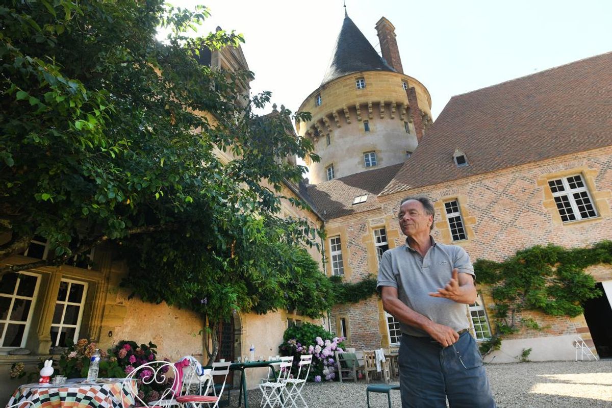 Sur les pas de Robert le Diable qui semait la terreur à Saligny-sur ...