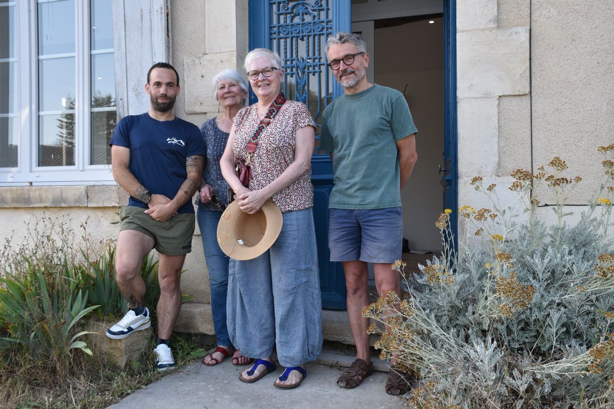 Bientôt un commerce multiservices dans l'ancienne Poste de Monceaux-le ...