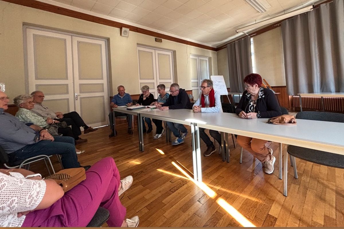 CORBIGNY. Un président pour Avion Émeraude 1934 - Le Journal du Centre