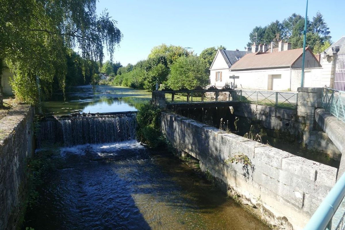 La gestion de la rivière Nièvre en question à Urzy - Le Journal du Centre