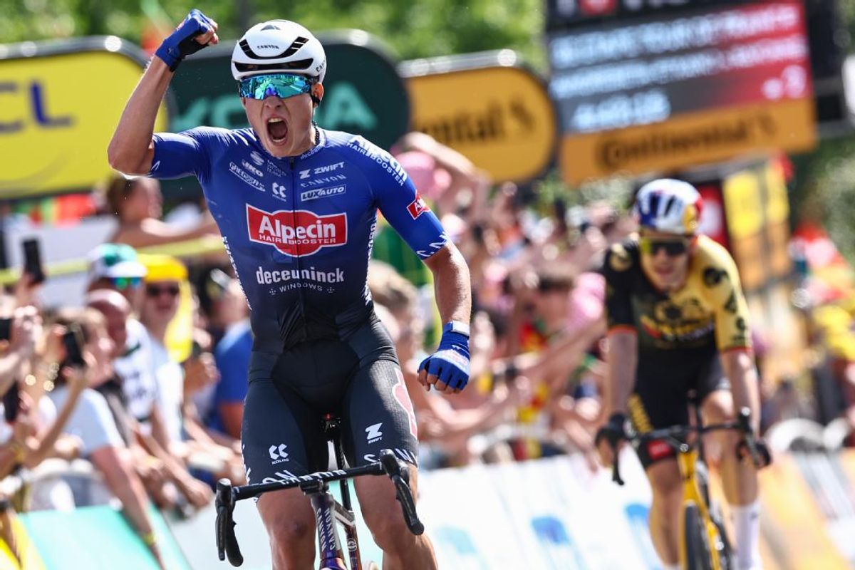 Tour de France : Jasper Philipsen règle le premier sprint massif devant ...