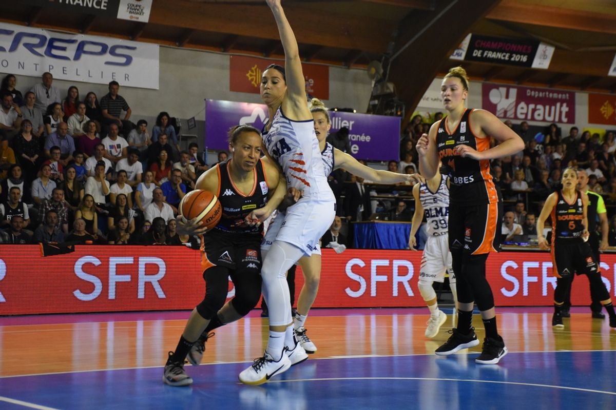 Le Bourges Basket engage Taylor Wurtz pour pallier l'absence à la durée ...