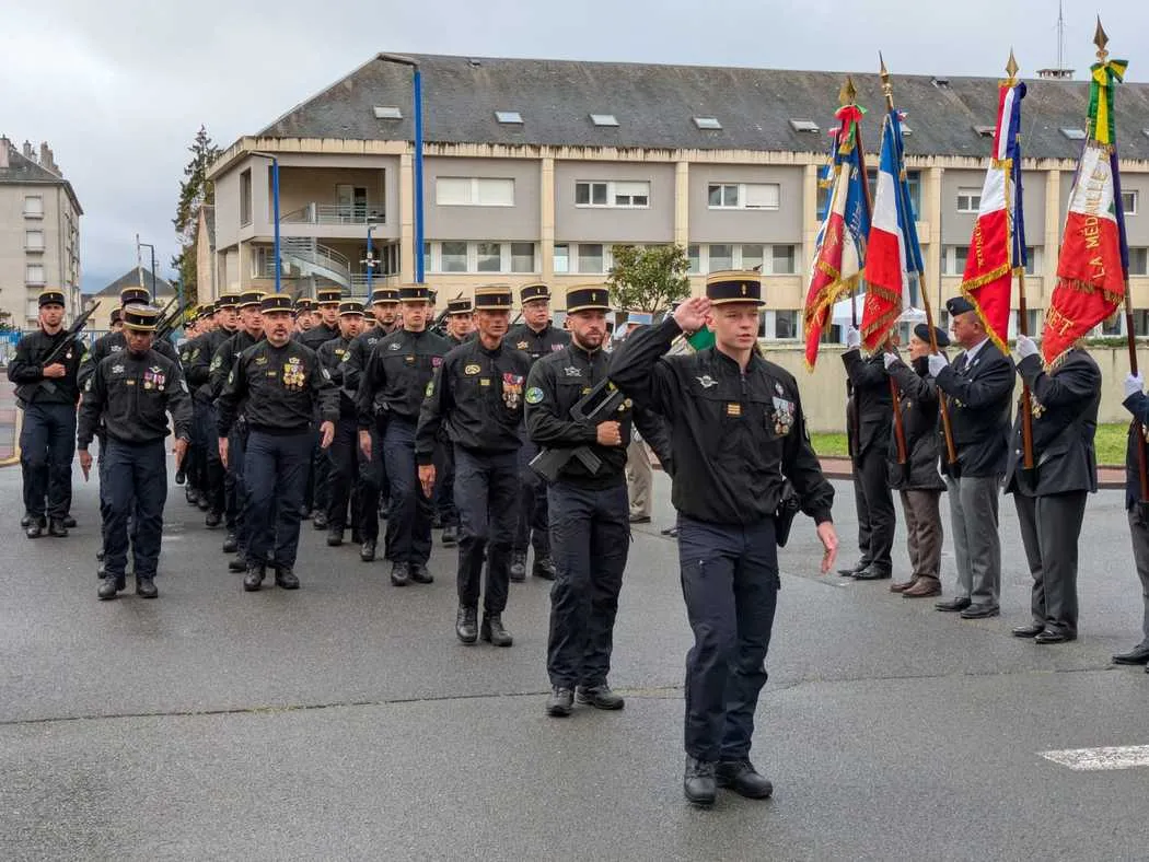 À 29 ans, le capitaine Jeanson prend la tête de l'escadron 41/3 de gendarmerie mobile d'Orléans ...