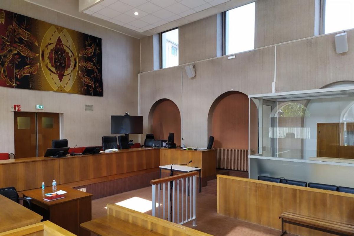 "Attention, il y a des balances à Dordives" : tôt le matin de Noël, il ...