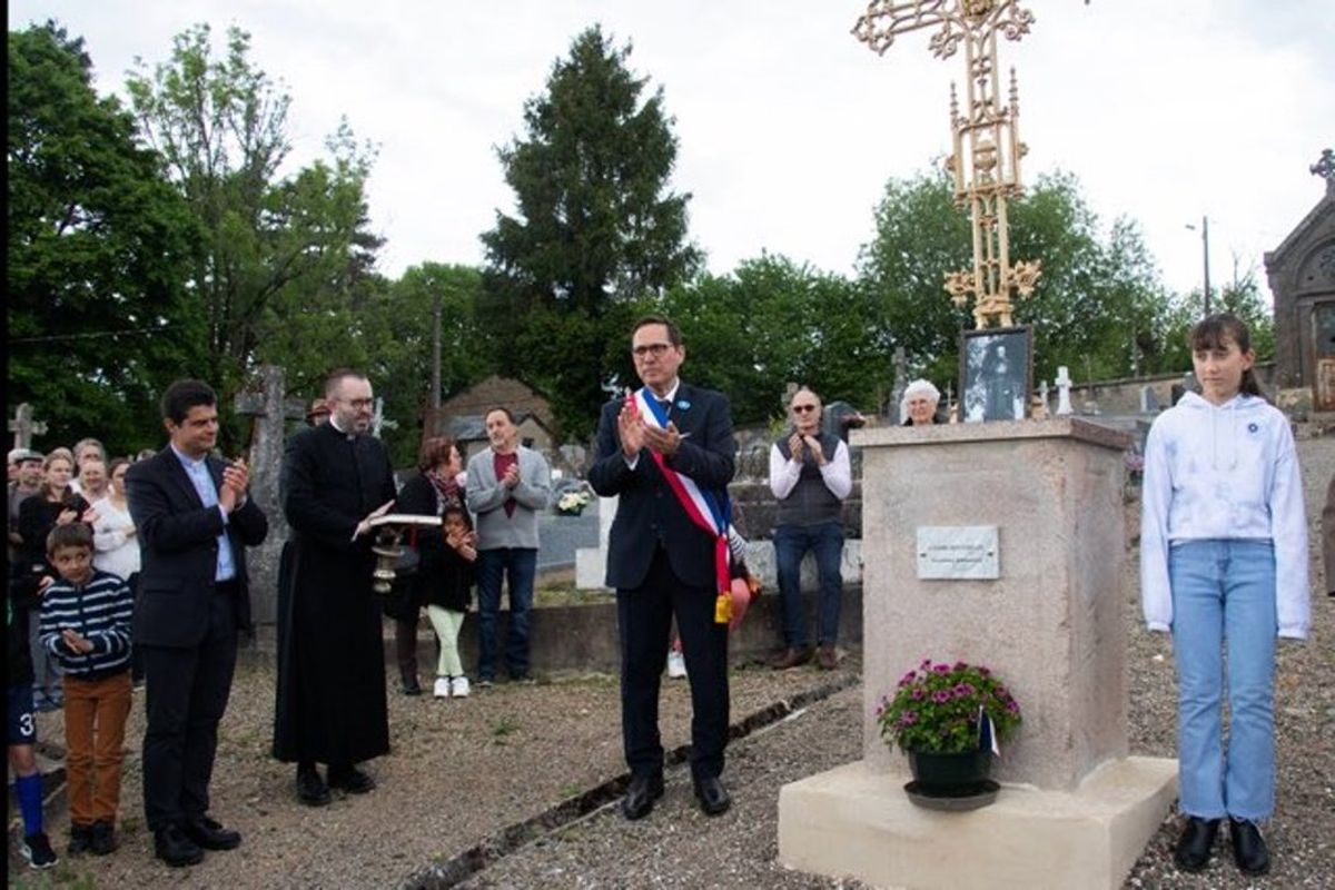 Villapourçon honore la mémoire et cultive le souvenir - Le Journal du ...