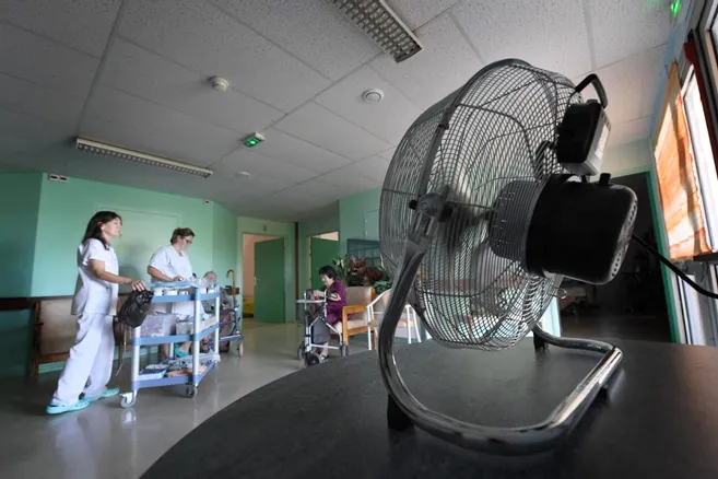 La mise à disposition de ventilateurs dans les Ehpad appartenant au CHU ...