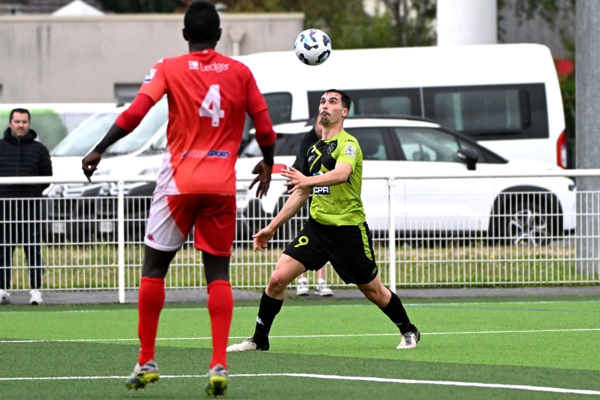 Football : Jean Boyer, Mario Fortunato et Naiman Khan, joueurs dans le ...