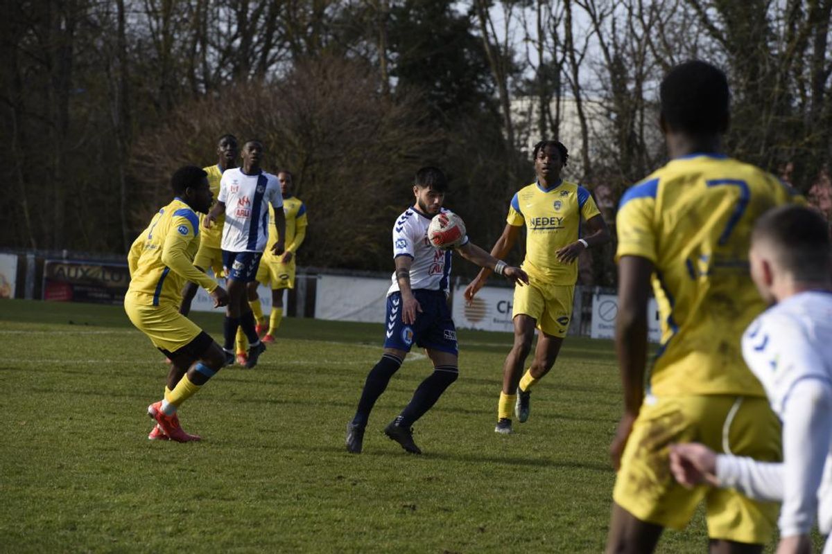 L'AJA B termine l'année sur une lourde défaite, Paron relégué en R1 - L ...