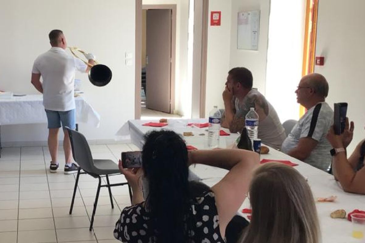 Les sonneurs de trompe ont animé le repas - Le Berry Républicain