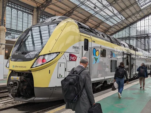 Le trafic ferroviaire interrompu dans le sens Paris-Orléans après la ...