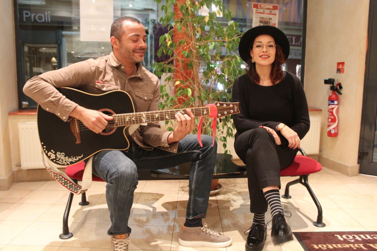 Devant 3.700 personnes, la chanteuse sénonaise Donna Angel a assuré la première partie du ...