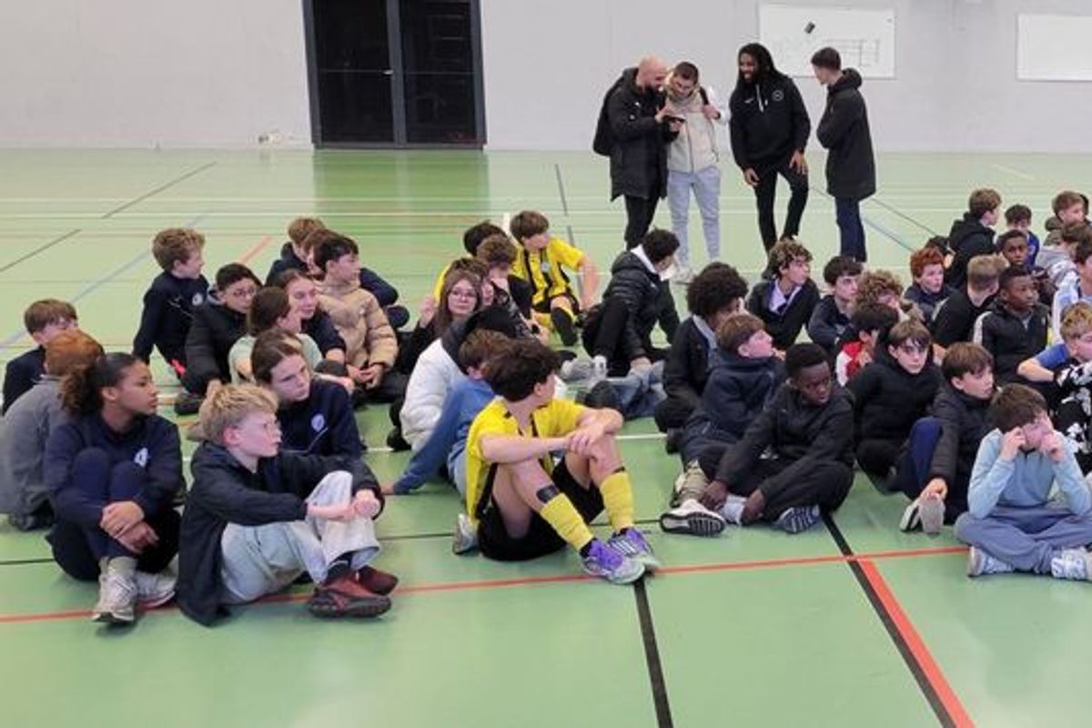 Le collège Jules-Ferry de Vichy lauréat futsal des sections - La Montagne